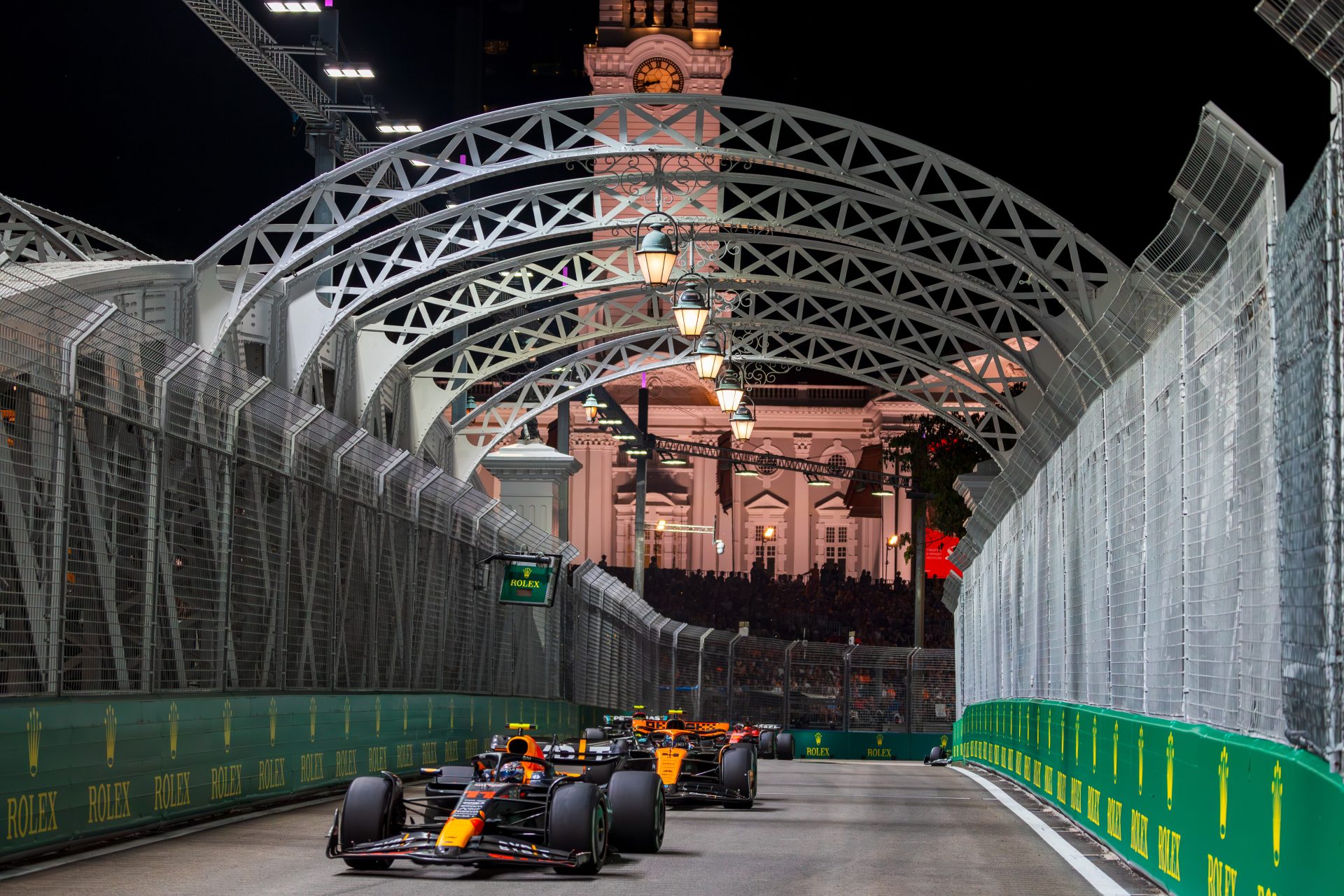เร้าใจทุกเสี้ยววินาทีของการแข่งขัน Formula 1 ที่จับเวลาไว้อย่างแม่นยำ ...
