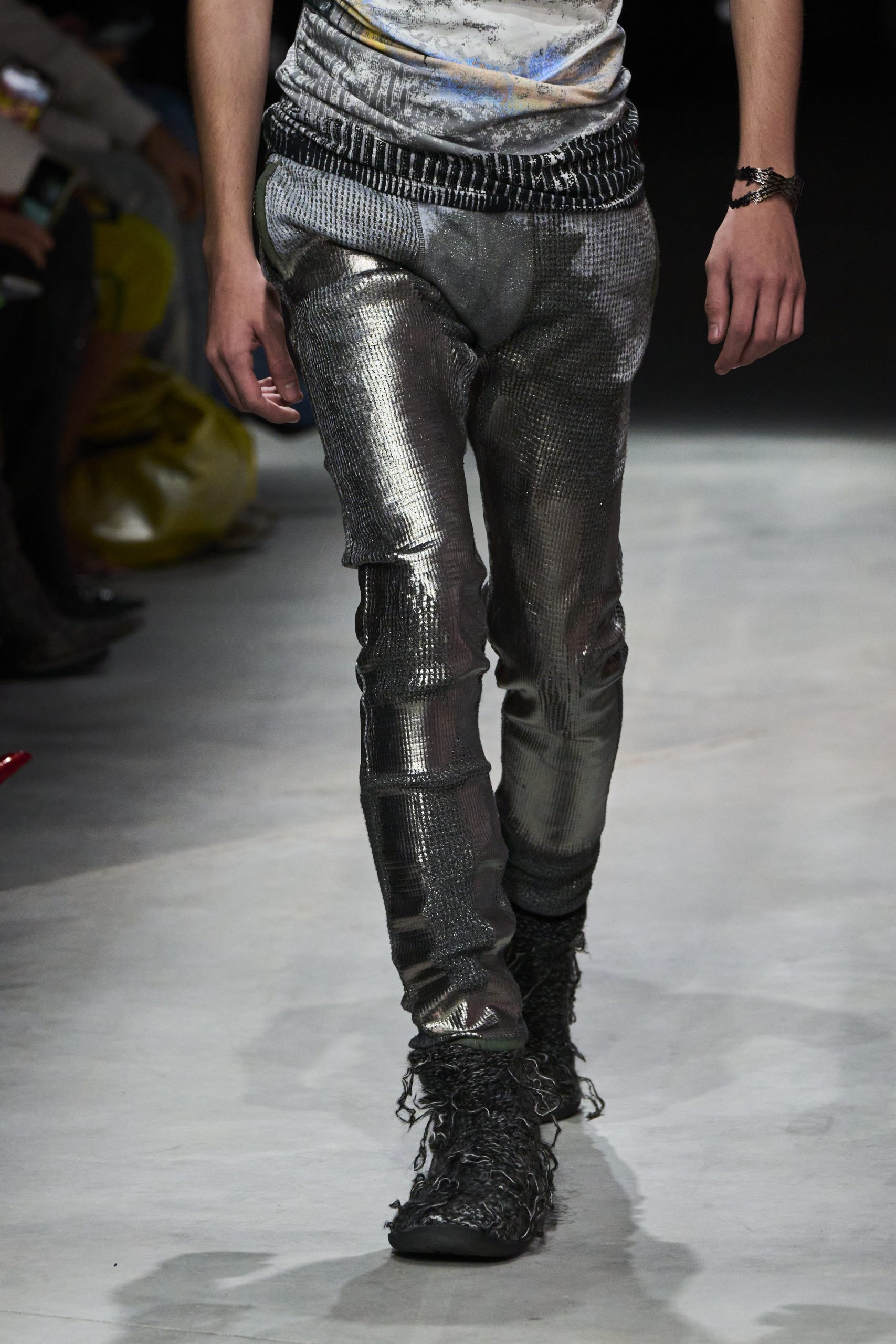 Diesel FW24 โตขึ้นอีกขั้นแต่ยังไม่ทิ้งความมันตามแบบฉบับแฟชั่นยุคมินเลน ...