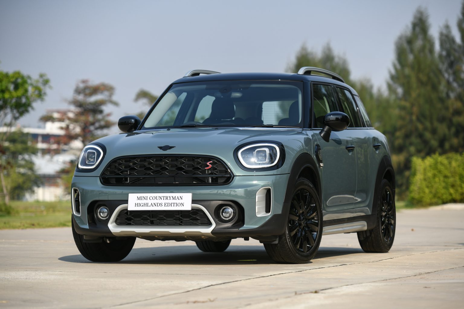 สัมผัสยนตรกรรมดีไซน์ใหม่ล่าสุด Mini Cooper S Countryman Highlands ...