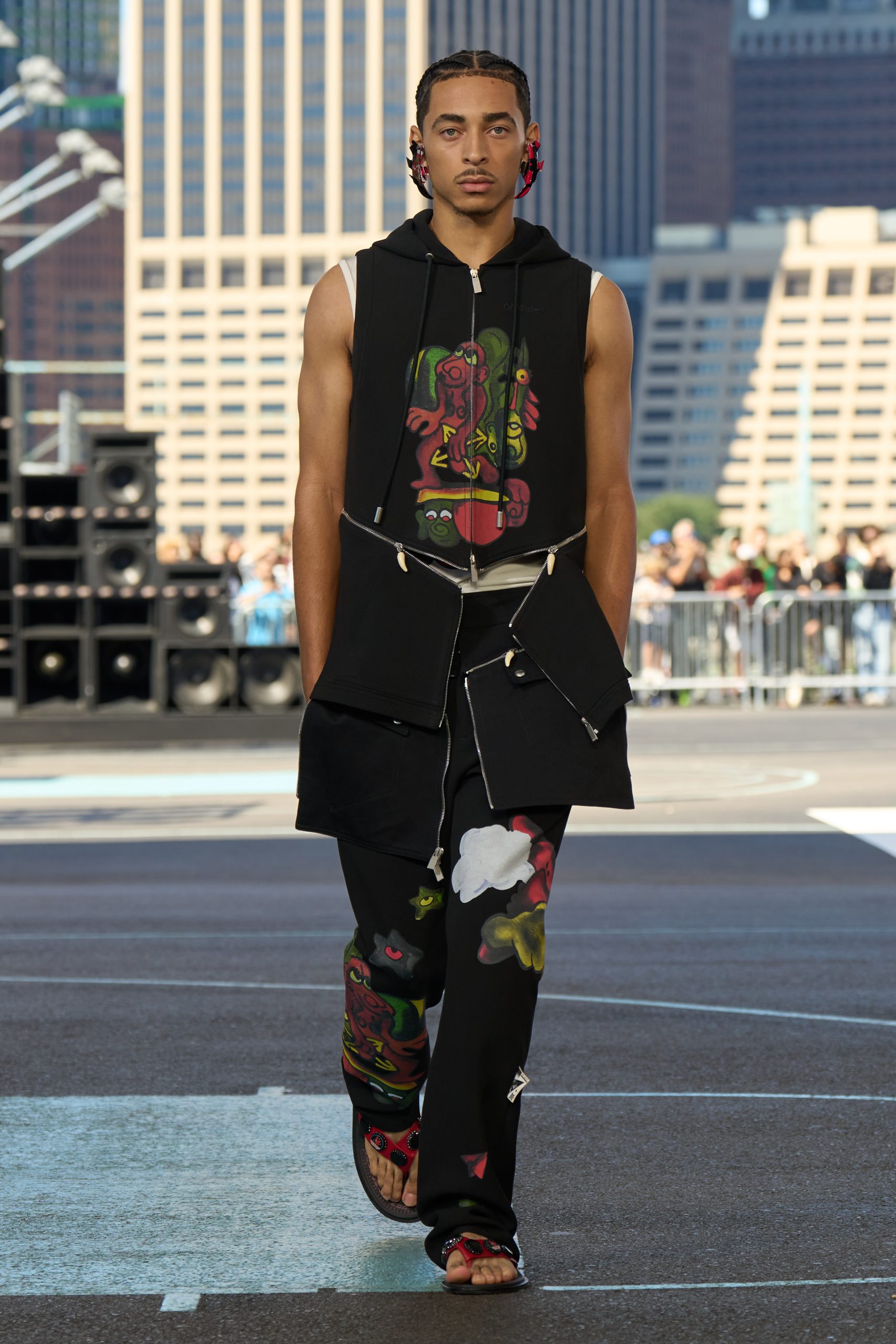 Off-White SS25 บุกนิวยอร์ก พาทุกคนสัมผัสคัลเจอร์อเมริกัน-แอฟริกันที่ ...