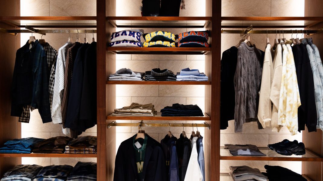 เจาะลึกงานออกแบบของ Motoki Yoshikawa ผู้อยู่เบื้องหลังไลน์ BEAMS Men’s ...